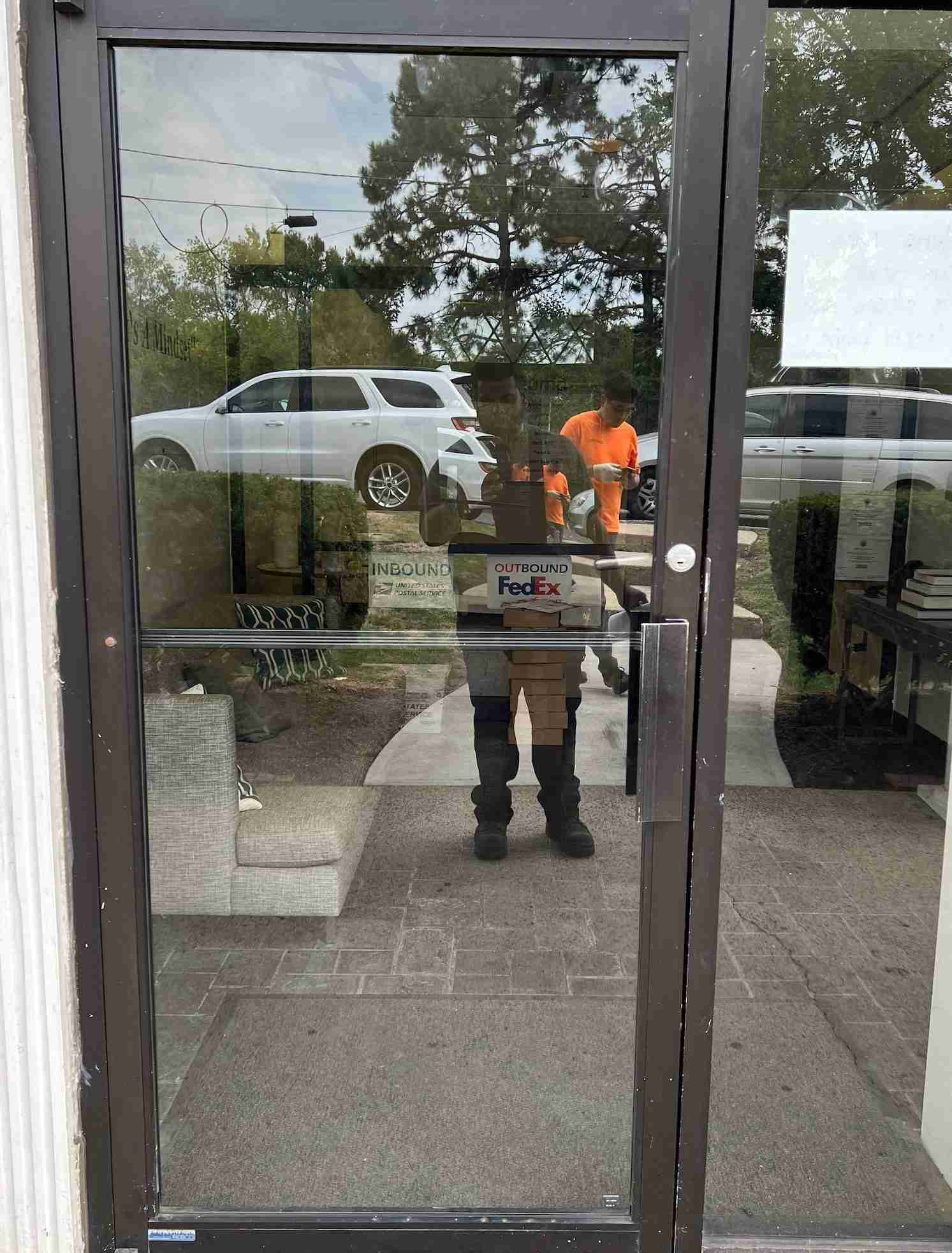 Retail Glass Storefronts In New Jersey Accurate Glass And Mirror